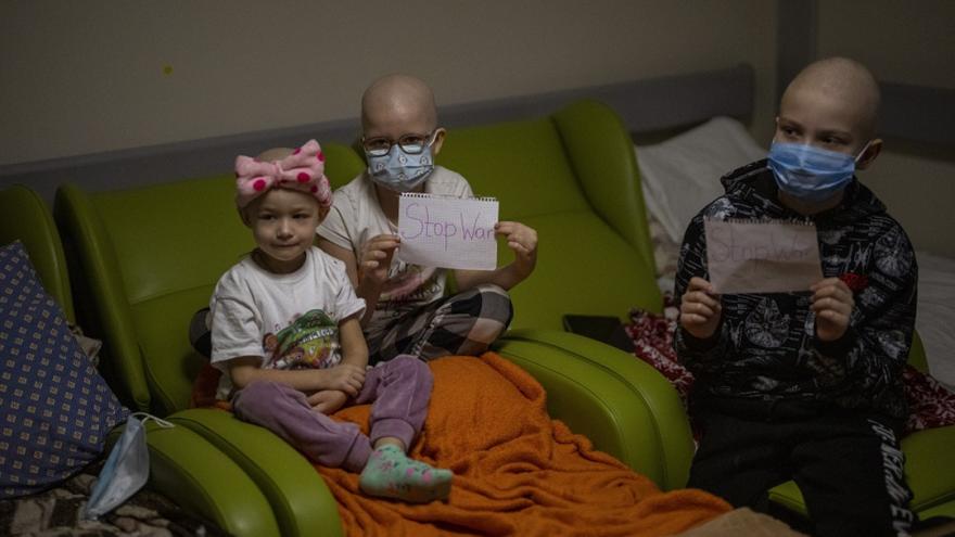 Στη Βρετανία 21 παιδιά με καρκίνο από την Ουκρανία - Επικαιρότητα ...
