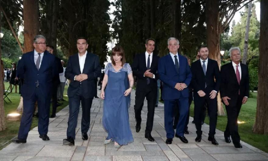 Επέτειος Αποκατάστασης της Δημοκρατίας: Δείτε εικόνες - Επικαιρότητα ...