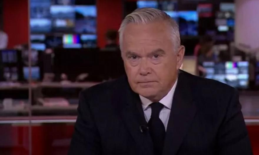 Η στιγμή που το BBC ανακοινώνει τον θάνατο της Ελισάβετ - Επικαιρότητα ...