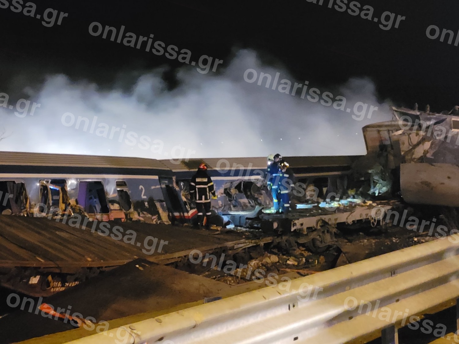 Λάρισα: Φωτογραφίες από ψηλά μετά τη σύγκρουση τρένων - Επικαιρότητα ...
