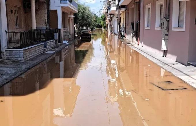 Υποχωρούν τα νερά του Πηνειού-Βυθισμένα στη λάσπη χωριά - Επικαιρότητα ...